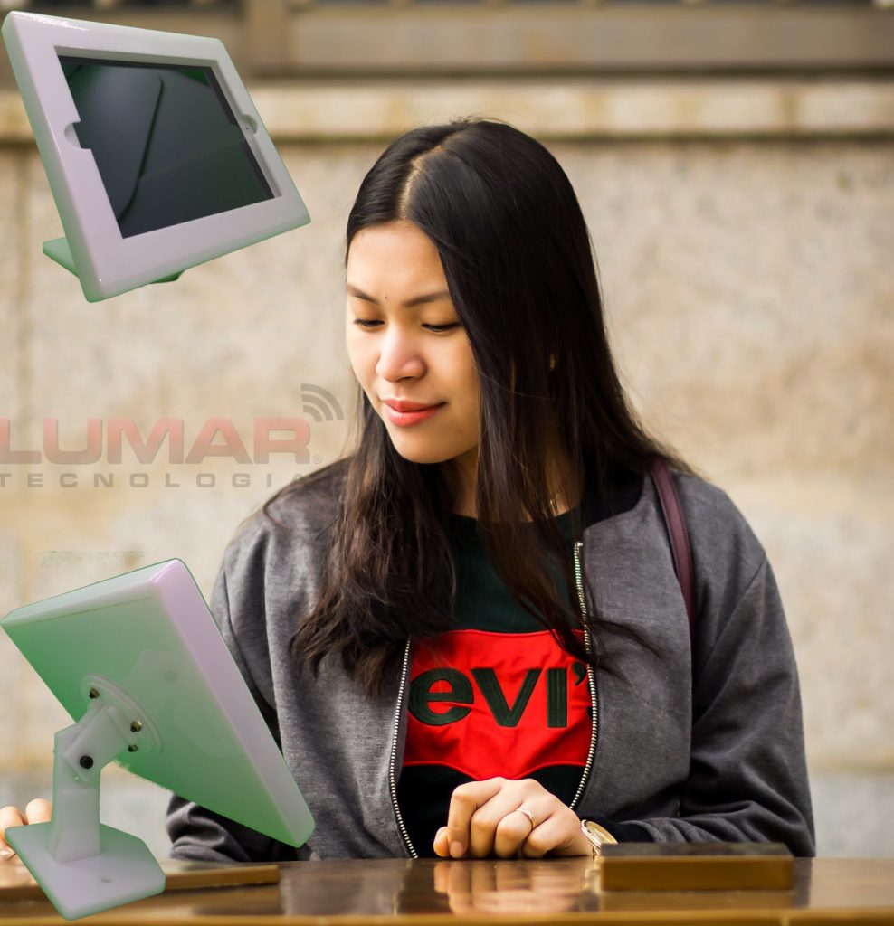 Uso de iPad para check in - Lumar Tecnologia